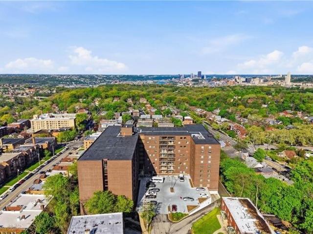 Munhall Rd Apt,pittsburgh, Condo For Sale