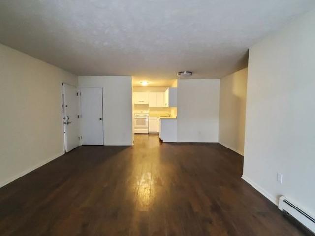 Munson Court Apartments 2 Bedroom Apartment for Rent at 414 414 417 426 Munson Place, Traverse City, MI 49686