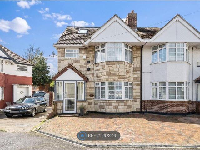 Munster Avenue, Hounslow TW4, 4 bed semi detached house to rent, £3,400 pcm | PrimeLocation