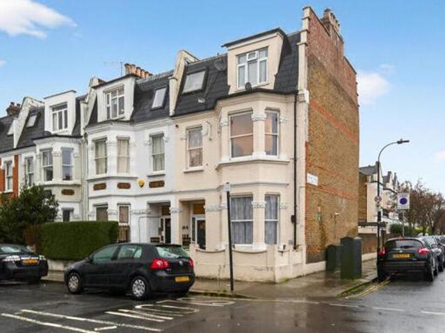 Munster Road, London, 4 Bedroom Block