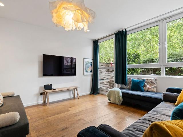 Munster Square, Camden NW1, 3 bed flat to rent, £4,500 pcm | PrimeLocation