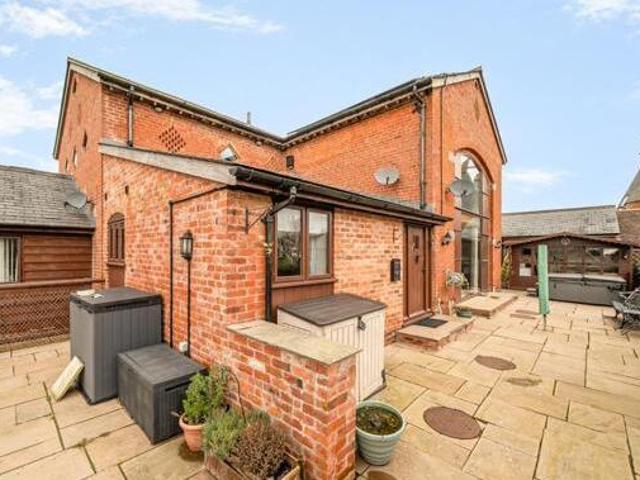 Much Cowarne, Herefordshire, 2 Bedroom Barn