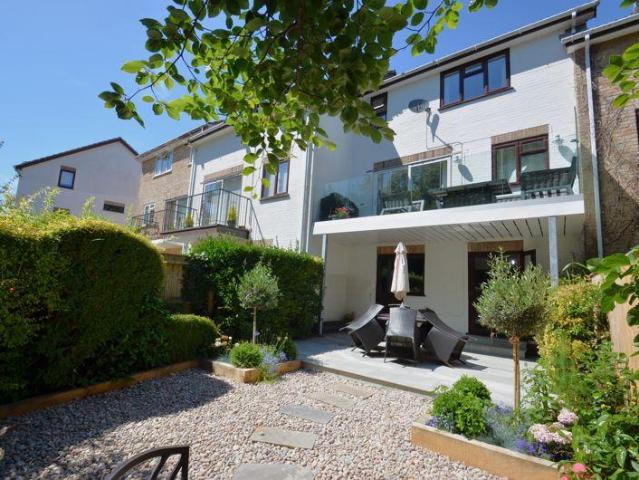 MUDEFORD 4 bed townhouse to rent £2,195 pcm £507 pw