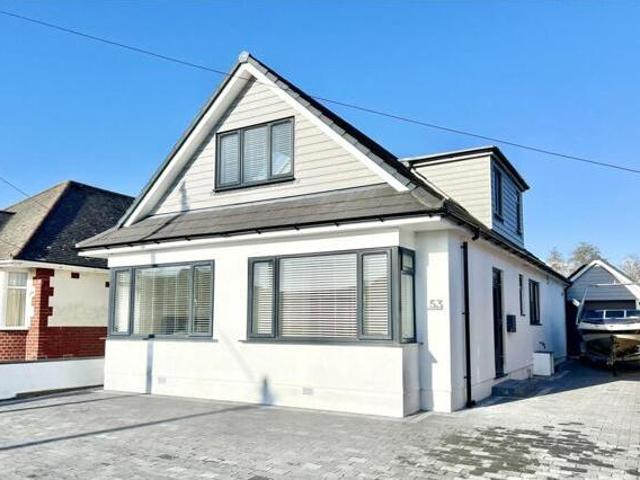 Mudeford, Lingwood Avenue, Christchurch, 4 Bedroom Detached
