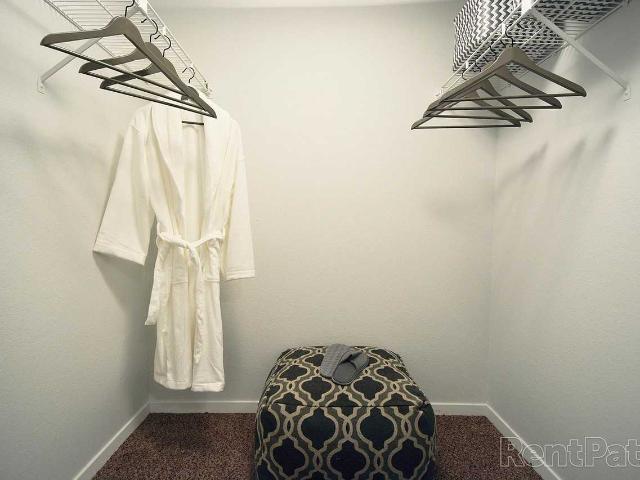 Mueller Flats Apartments 1 Bedroom Apartment for Rent at 1071 Clayton Ln, Austin, TX 78723 Windsor Park