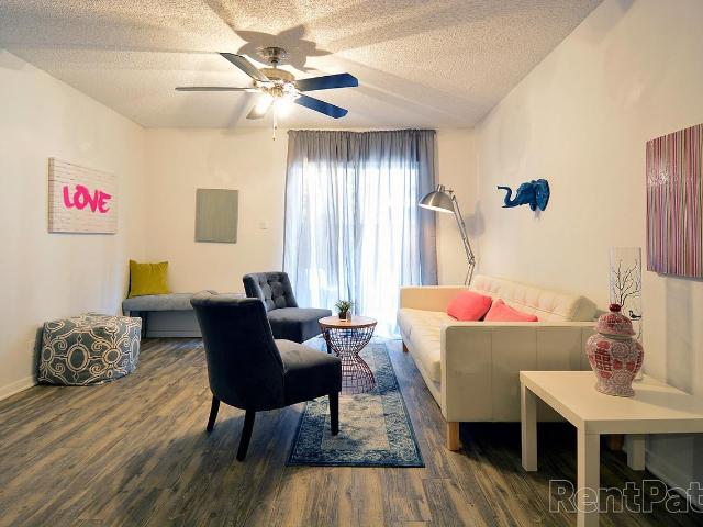 Mueller Flats Apartments 1 Bedroom Apartment for Rent at 1071 Clayton Ln, Austin, TX 78723 Windsor Park