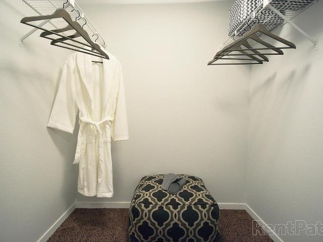 Mueller Flats Apartments 1 Bedroom Apartment for Rent at 1071 Clayton Ln, Austin, TX 78723 Windsor Park