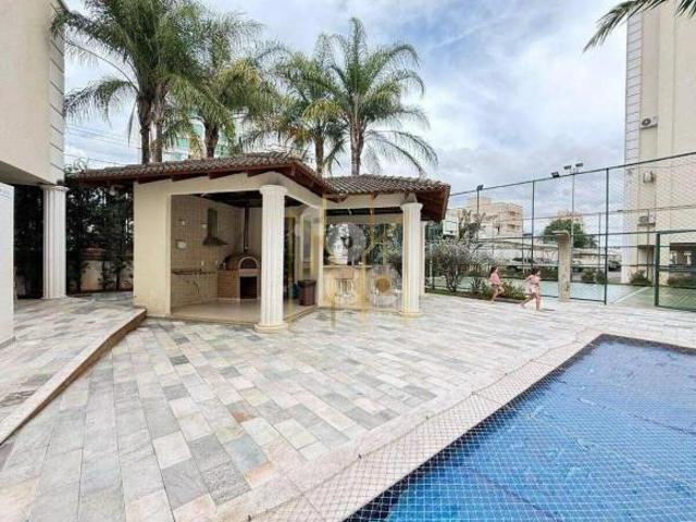 Muito bem localizado no bairro Santa Mônica, Possuindo uma ampla área útil com: 90,00m². São 3 quart