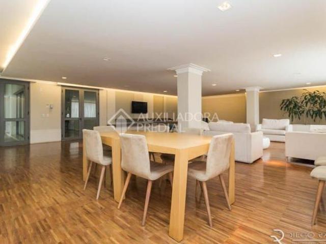 Muito bom apartamento 1 dormitório/quarto 56m² privativos, no bairro Três Figueiras em Porto Alegre
