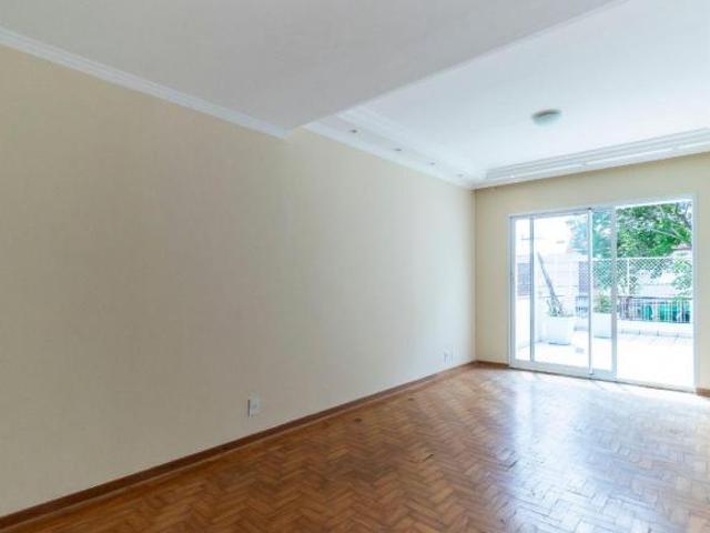 Muito espaço no melhor da Vila Mascote! Ampla casa com ótimo custo benefício!