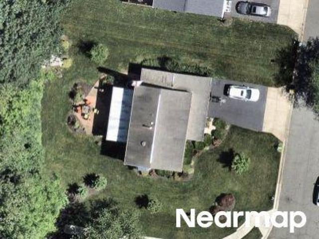 Muirfield Dr
