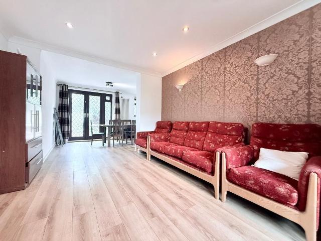 Muirfield, East Acton, London W3, 5 bed semi detached house to rent, £3,500 pcm | PrimeLocation