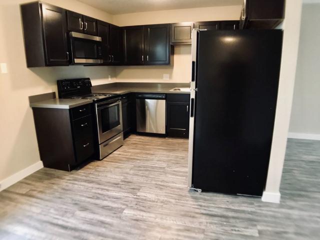 Multi Family 1 Bedroom Apartment for Rent at 1207 Crown Point Ave, Norman, OK 73072