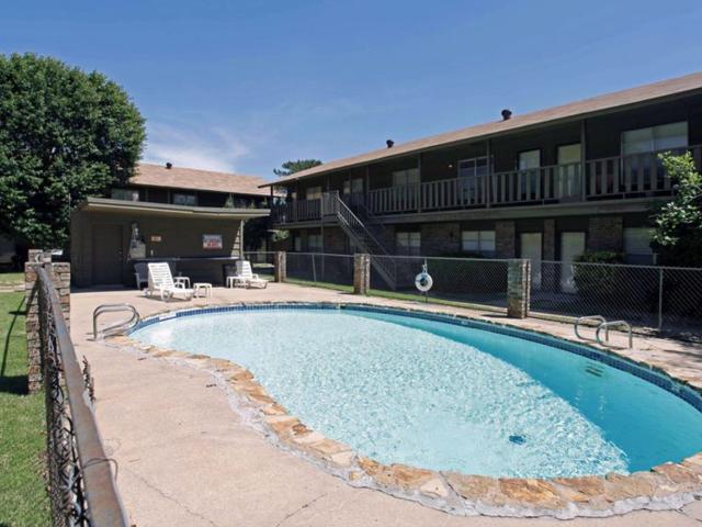 Multi Family 2 Bedroom Apartment for Rent at 1207 Crown Point Ave, Norman, OK 73072