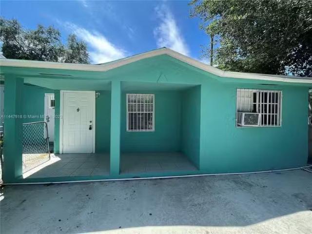 Multi Family Miami, FL 6136 N Miami Ave #B