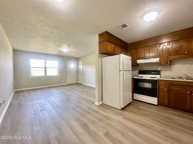 Multi Family: MLS #100577