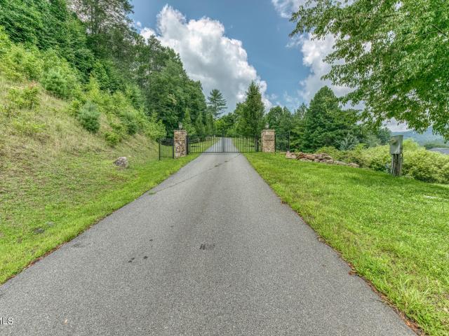 154 Highway 143