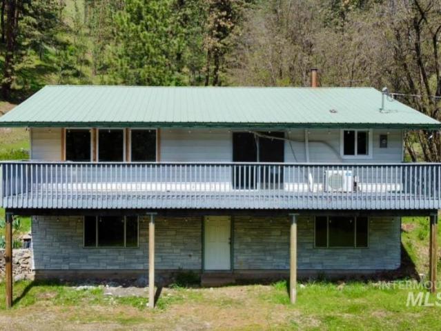 multi family with 4 bedroom, Orofino ID DLS90063465