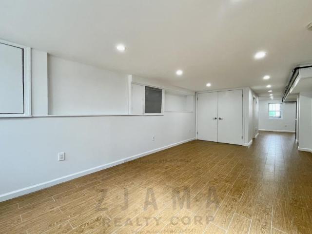 multi family with 5 bedroom, Brooklyn NY DLS94120331