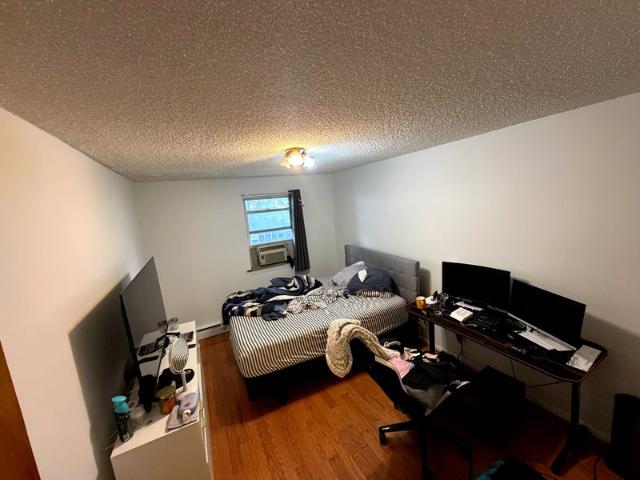 Multi level apartment available for sublet