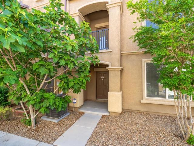 Multiple Living Spaces, Dual Primary Suites in 4 Bd 3.5 bth 2 Car Garage