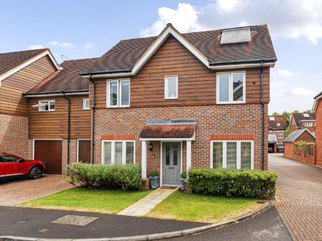 Mulberry Way, Ashtead KT21, 3 bed semi detached house to rent, £2,900 pcm | PrimeLocation