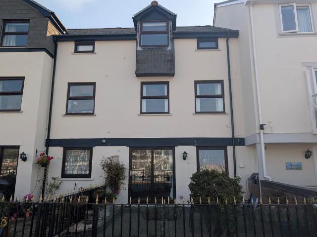 Mulberry Close, Conwy LL32, 4 bed terraced house to rent, £1,550 pcm | PrimeLocation