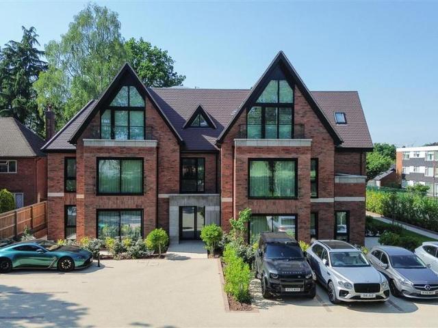 Mulberry Place, 212 Blossomfield. 2 bed apartment to rent £4,250 pcm £981 pw