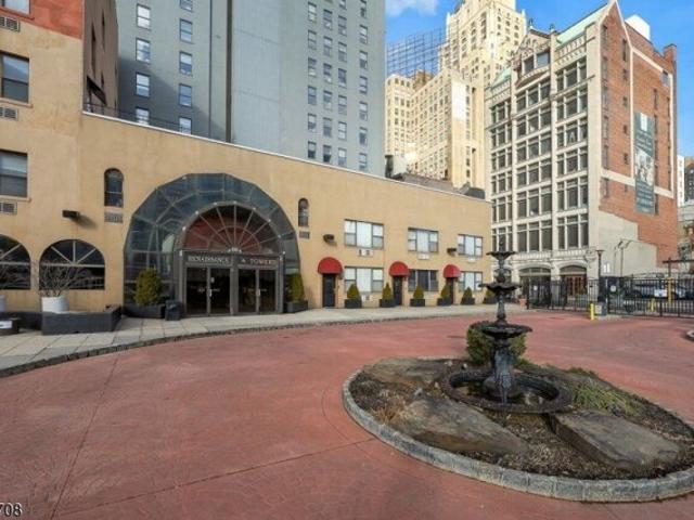 Mulberry St Apt T, Newark, Condo For Sale