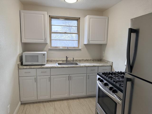 Mulberry Street 601/603 1 Bedroom Apartment for Rent at 601 Mulberry St, Lockland, OH 45215 Lockland