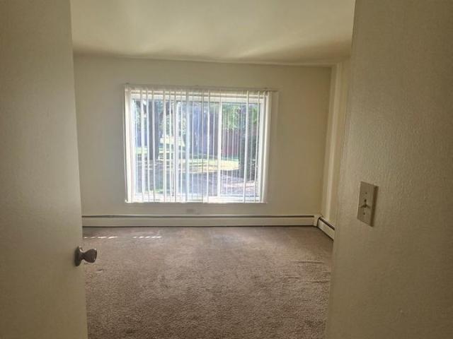Mulford Park Apartments 3 Bedroom Apartment for Rent at 444 Gramercy Dr, Rockford, IL 61107