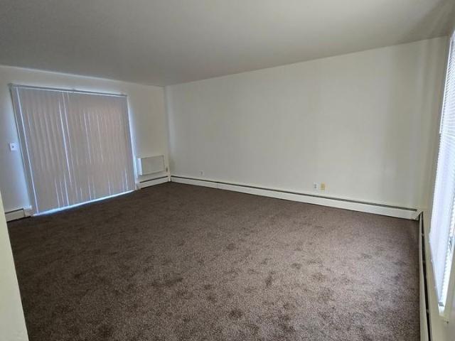 Mulford Park Apartments 3 Bedroom Apartment for Rent at 444 Gramercy Dr, Rockford, IL 61107