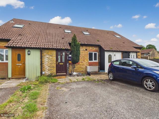 Mullens Road, Egham, Surrey TW20, 1 bed terraced house to rent, £1,325 pcm | PrimeLocation