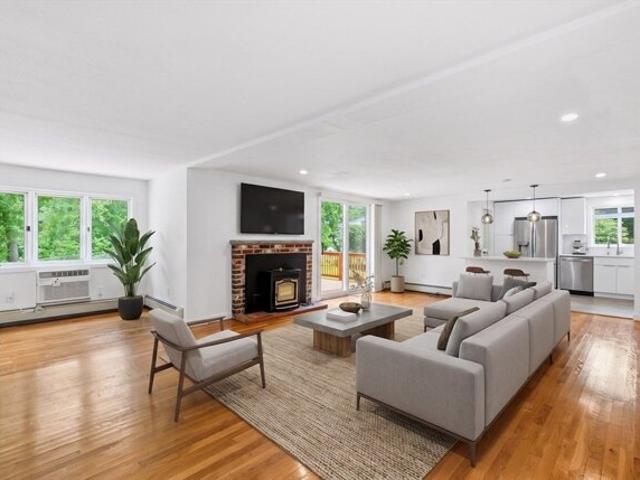 Muller Rd, Burlington, Home For Sale