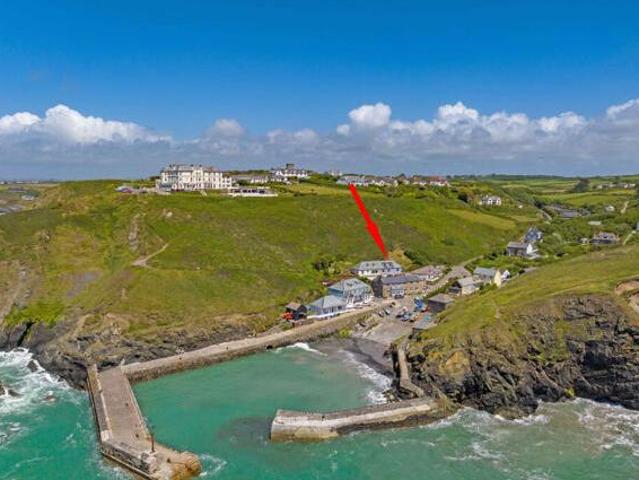 Mullion Cove, Mullion, 3 Bedroom Semi detached