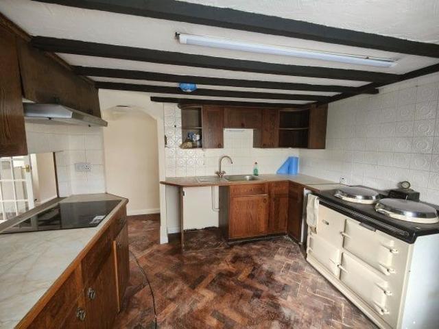 Mullion, Helston, TR12
