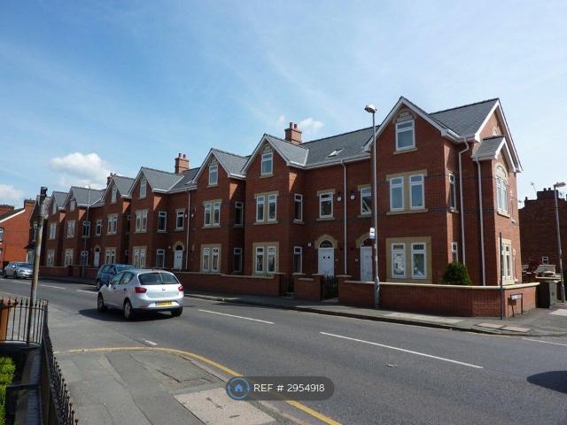 Mulsanne Row, Crewe CW1, 1 bed flat to rent, £710 pcm | PrimeLocation
