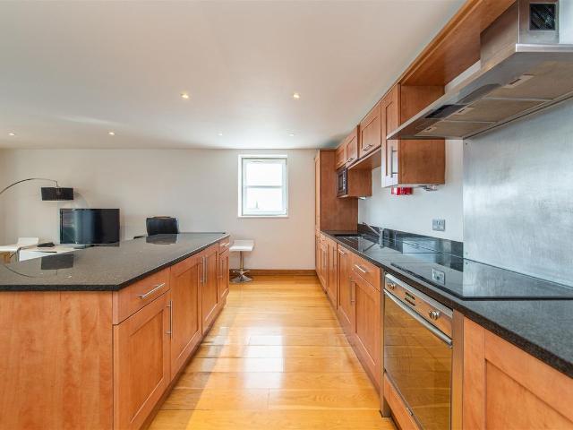 Murton House, Grainger Street, Newcastle Upon Tyne NE1, 2 bed flat to rent, £2,000 pcm | PrimeLocation
