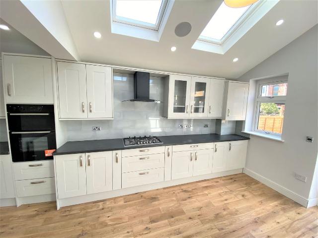 Murchison Road, London E10, 4 bed property to rent, £2,800 pcm | PrimeLocation