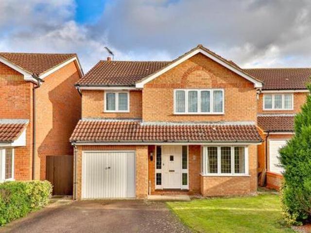 Muriel Close, Hadleigh, 4 Bedroom Detached