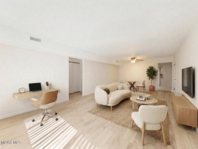Muriel Ct, Princeton, Condo For Sale