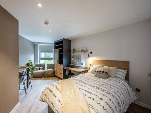 Murieston Crescent Edinburgh Student Accommodation | Amber