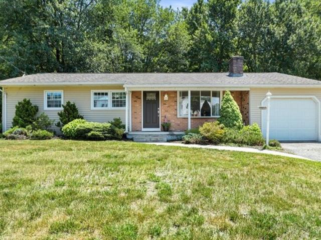 Murphy Ln, Chicopee, Home For Sale