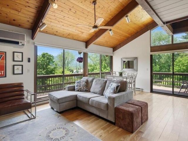 Murray Hill Heights Rd Unit,manchester, Condo For Sale