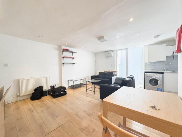 Murray Street, London NW1, 2 bed flat to rent, £2,340 pcm | PrimeLocation