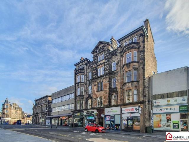 Murray Place, Stirling FK8 3 bed flat to rent £1,875 pcm £433 pw