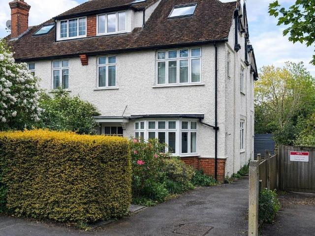Murray Road, Northwood HA6 1 bed flat to rent £1,275 pcm £294 pw