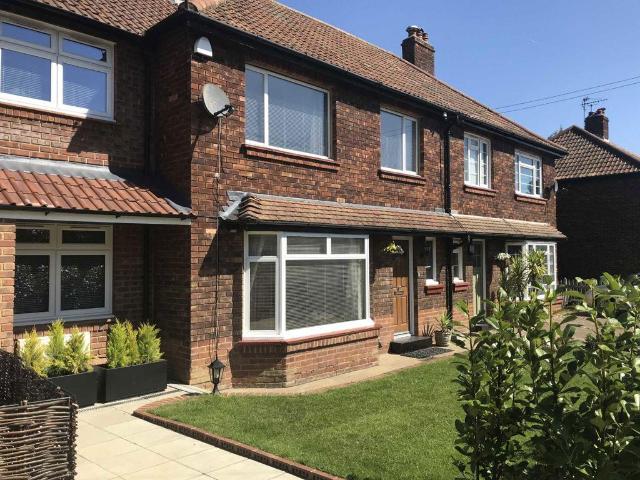 Murray Road, Richmond TW10 4 bed detached house to rent £3,950 pcm £912 pw