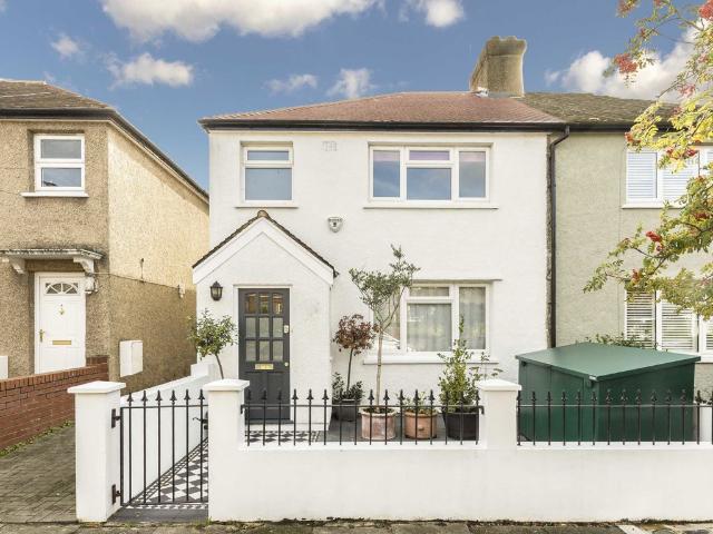 Murray Terrace, Ealing W5, 4 bed property to rent, £3,848 pcm | PrimeLocation