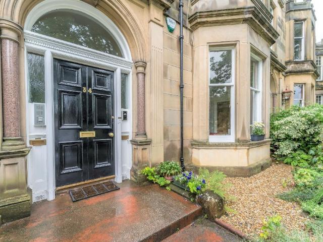 Murrayfield Avenue, Edinburgh EH12 2 bed flat to rent £1,850 pcm £427 pw